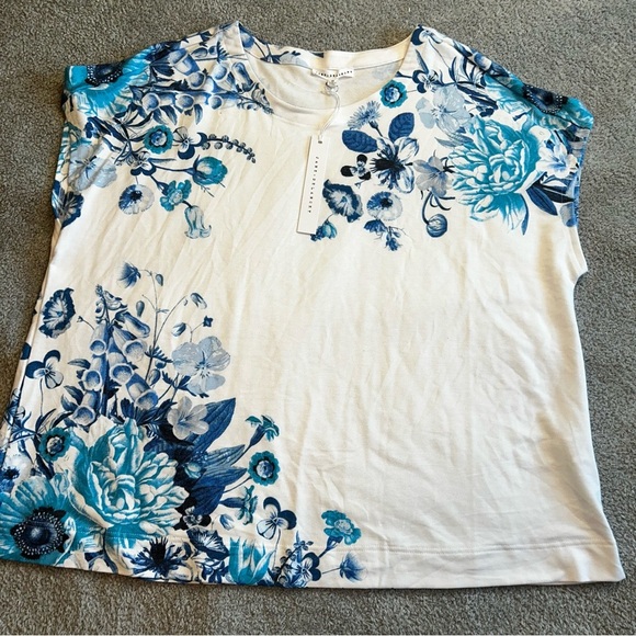 Jane and Delancey | Tops | Jane And Delancey Blue Floral Blouse | Poshmark